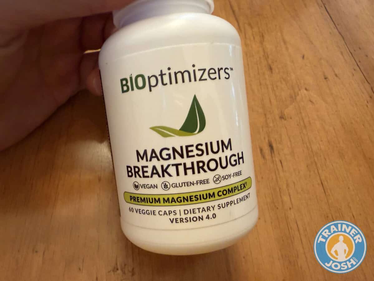 13 Best Dumbbell Chest Exercises (At-Home Workout Plan)